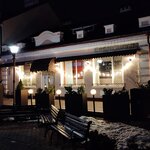 Bona Sforza (Pieršamajskaja vulica No:8), restoran  Pinsk'ten