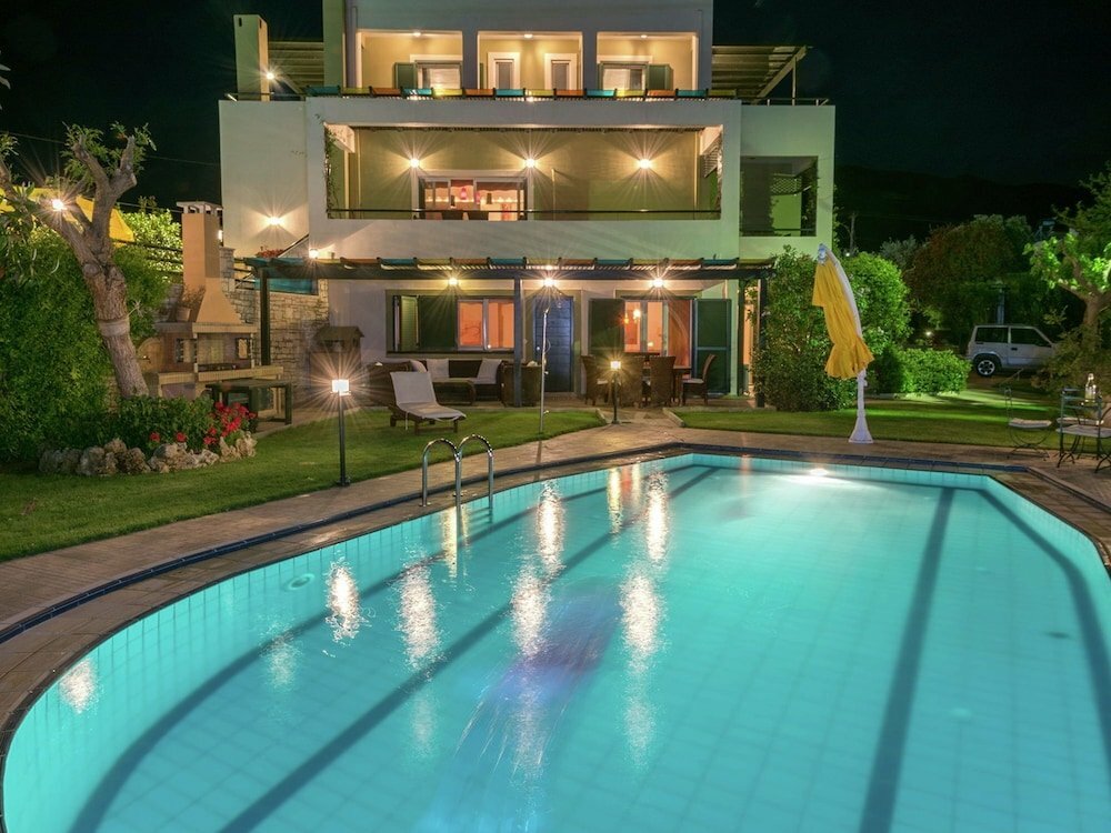 Otel Villa in Roussospiti With Fenced Garden and Private Pool, Dünya, foto