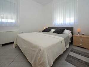 Tranquil Apartment in Bibinje With Garden and Terrace (Zadar County, Bibinje), otel  Zadar Bölgesi'nden