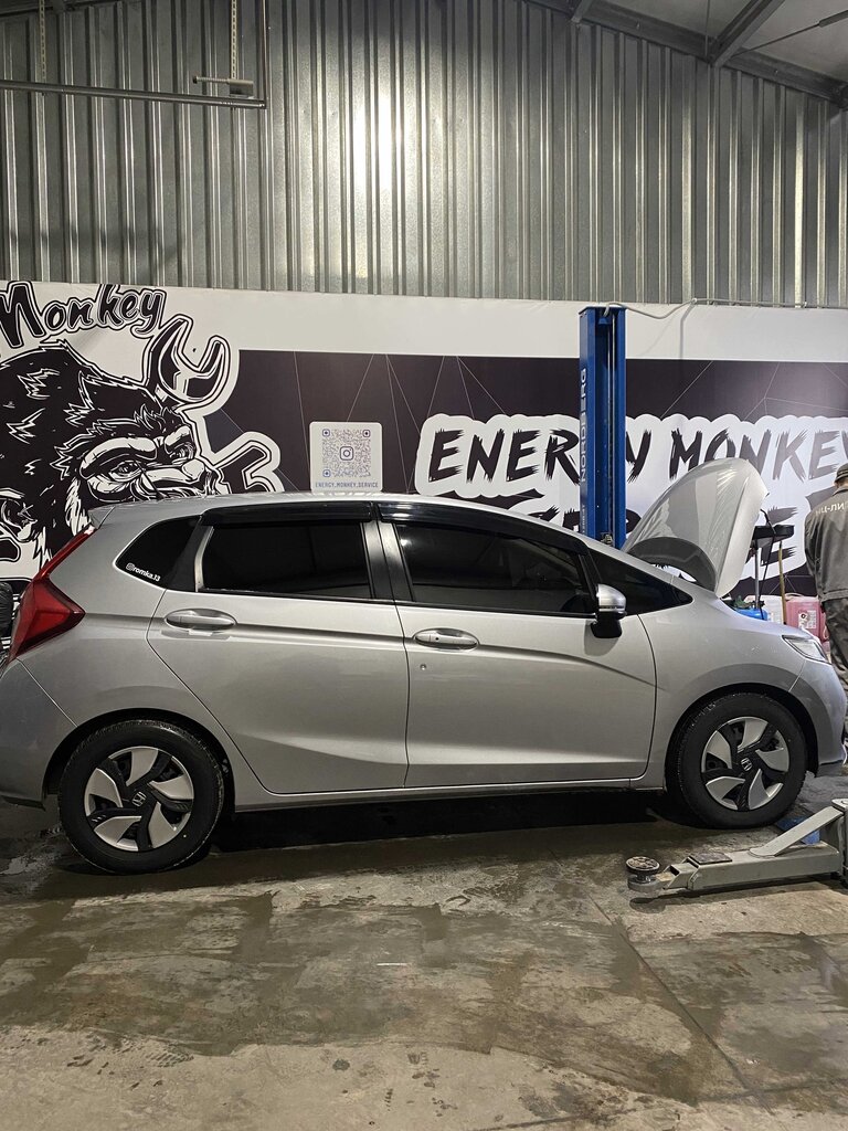 Otomobil servisi Energy Monkey Service, Krasnoyarsk, foto