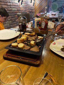 Merhaba Steakhouse (Yangi Qoylik street No:18), restoran  Taşkent'ten