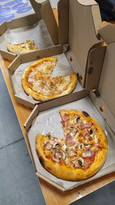 Amato's (Slavy Street No:1, derevnya Novoye Devyatkino), pizzacılar  Saint‑Petersburg ve Leningradskaya oblastından