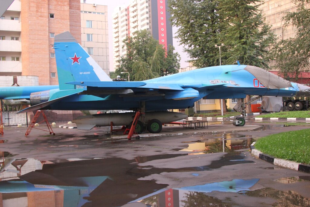 Teknoloji anıtı Бомбардировщик Су-34, Moskova, foto