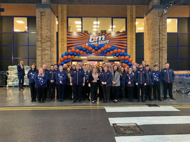 Süpermarket B&m Home Store with Garden Centre, Cardiff, foto