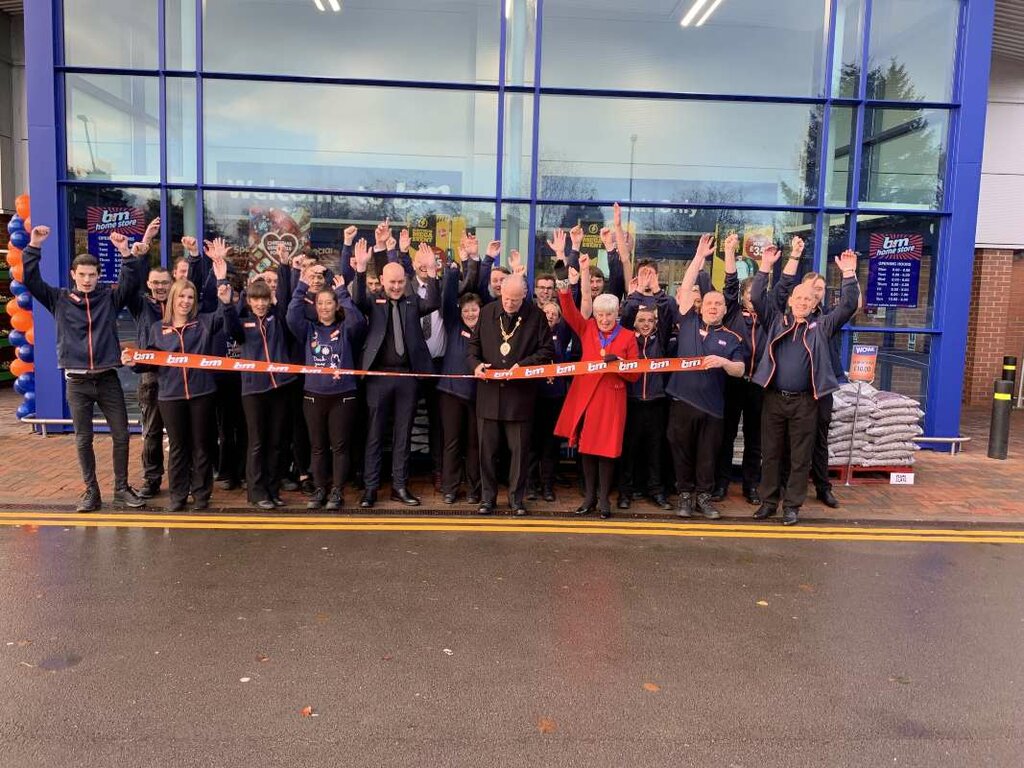 Şans oyunları B&m Home Store with Garden Centre, İngiltere, foto