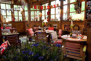 Beer restaurant Budvar (Kotelnicheskaya Embankment No:33к1), restoran  Moskova'dan