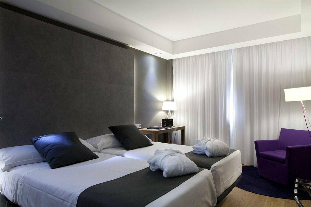 Otel Hotel Zenit Conde de Orgaz, Madrid, foto