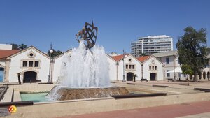 Çeşme (Larnaka, ploshchad Yevropy), çeşme  Larnaka'dan