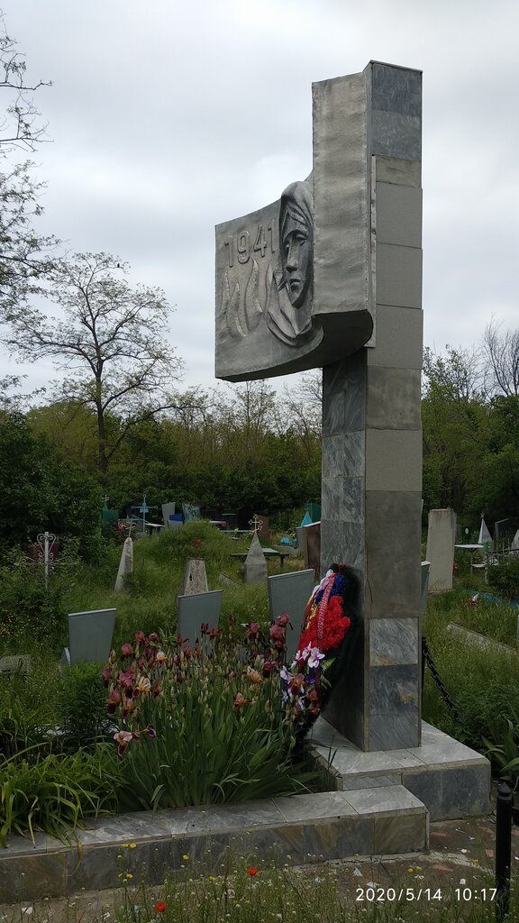 Anıt, heykel Братская могила, Rostovskaya oblastı, foto