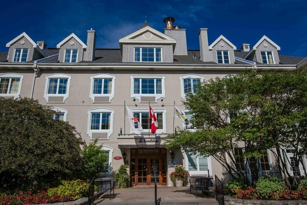Otel Holiday Inn Express and Suites Tremblant, Mont‑Tremblant, foto