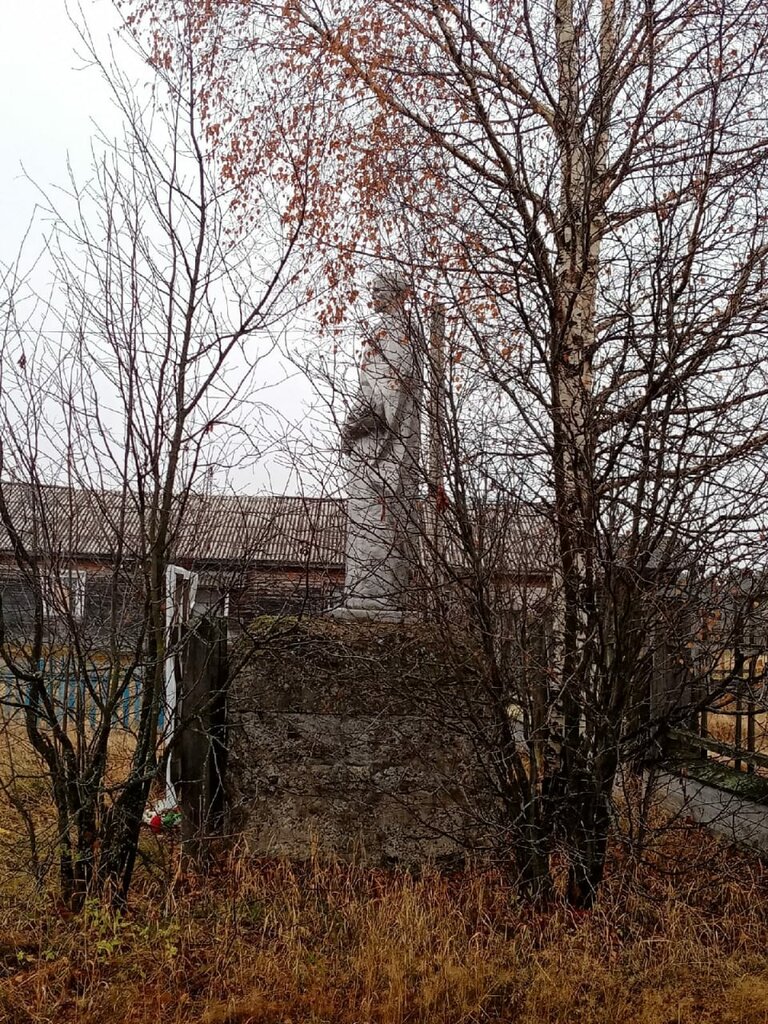 Anıt, heykel Участникам Великой Отечественной войны, Komi, foto