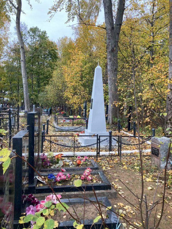 Anıt, heykel Братская могила экипажа МО № 207, Kronstadt, foto