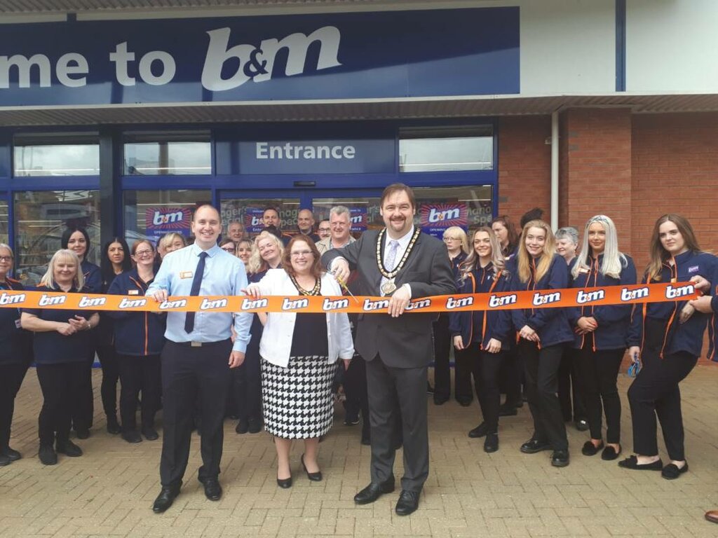 Şans oyunları B&m Store, İngiltere, foto
