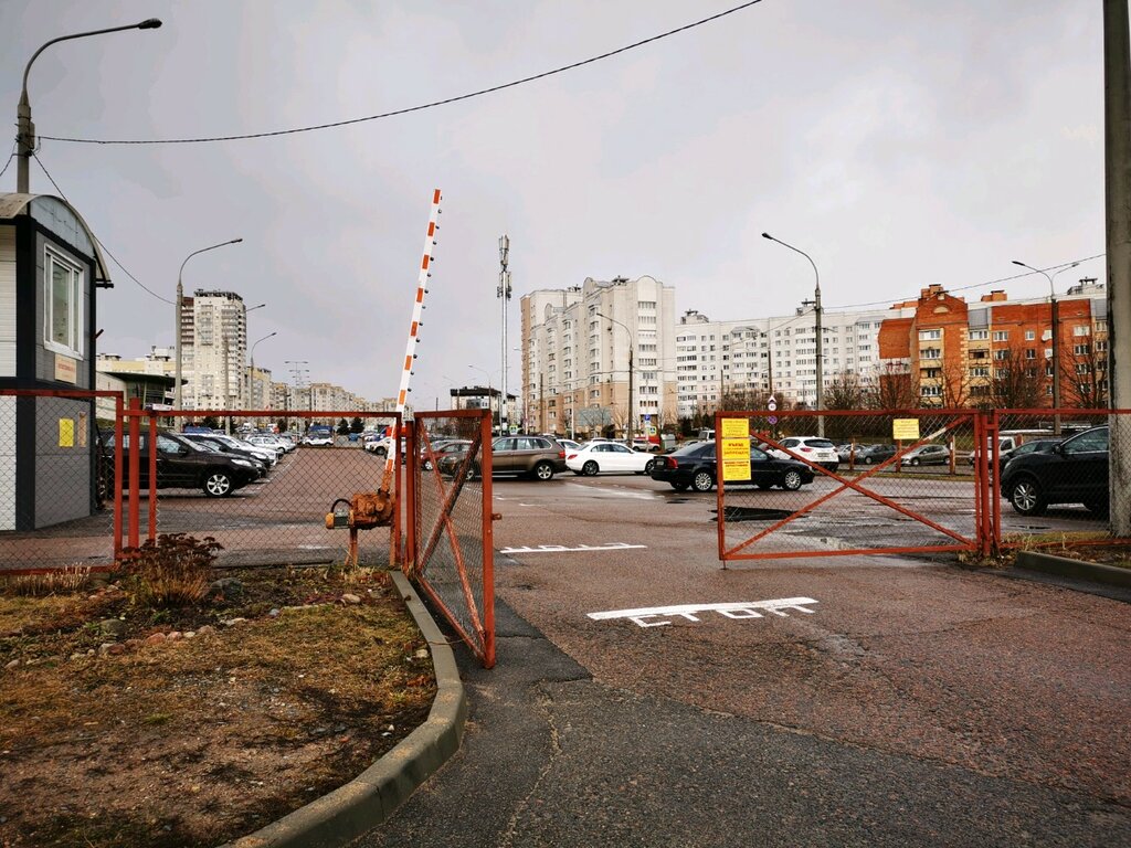 Otoparklar Parking lot, Minsk, foto