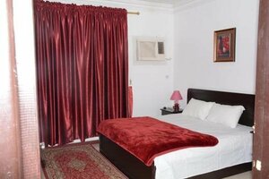 Al-Uyayri 14 (Medina, Al Jumuah, طريق الامير عبدالمحسن بن عبدالعزيز), otel  Medine'den