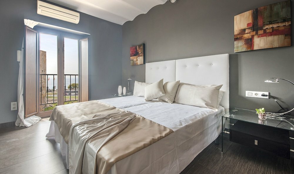 Otel Th91 Circus House in Tarragona, Tarragona, foto