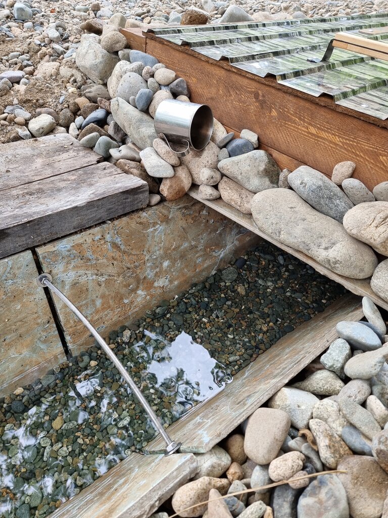 Pınar, çay Spring, stream, Primoriye, foto