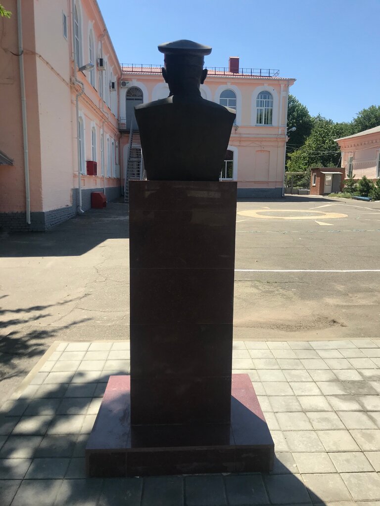 Anıt, heykel Бюст Я.И. Кобзаря, Krasnodar, foto