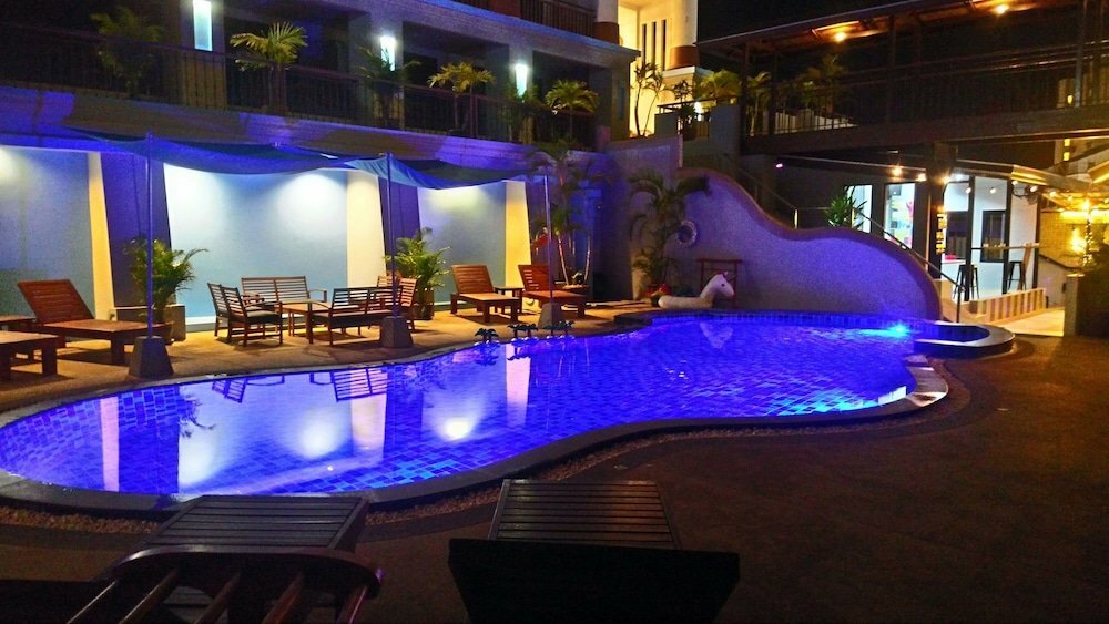 Otel Bodega Phuket Party Resort - Adults Only, Phuket Eyaleti, foto