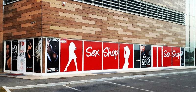 Giyim mağazası Love Secret Sensual Store, Lombardiya, foto