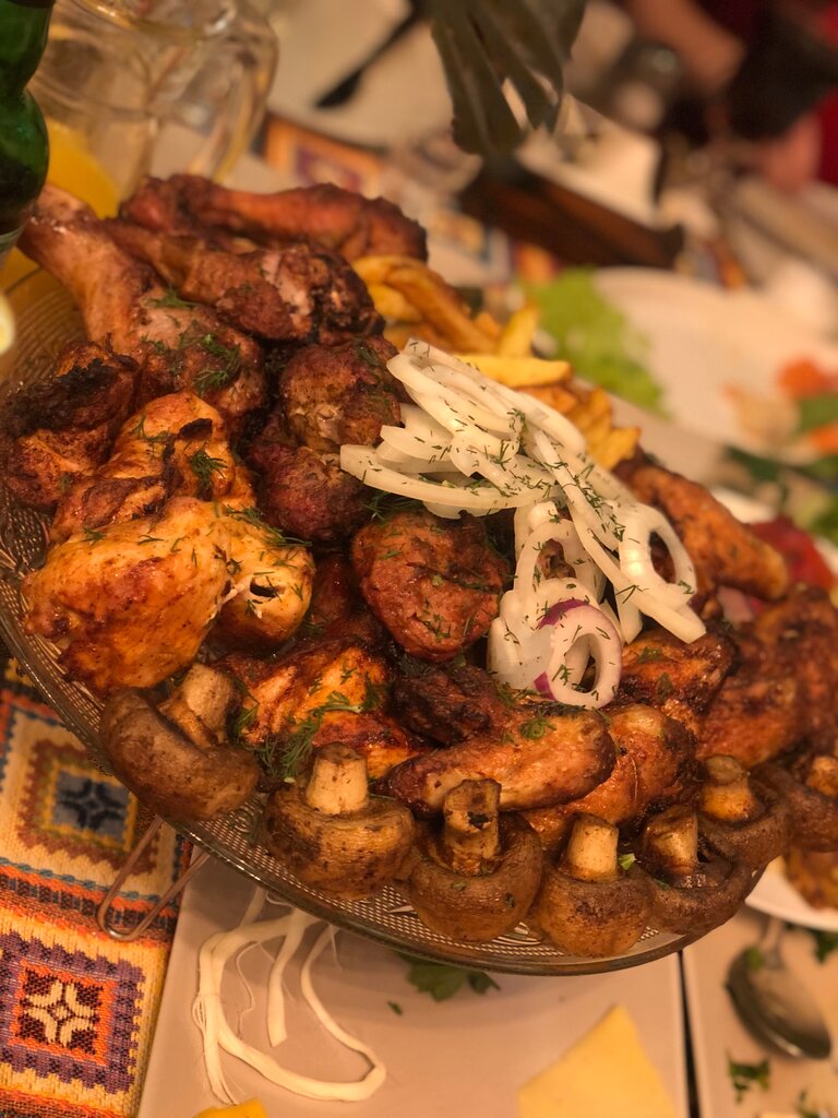 Kafe Shashlichnii Dvorik, Solneçnogorsk, foto