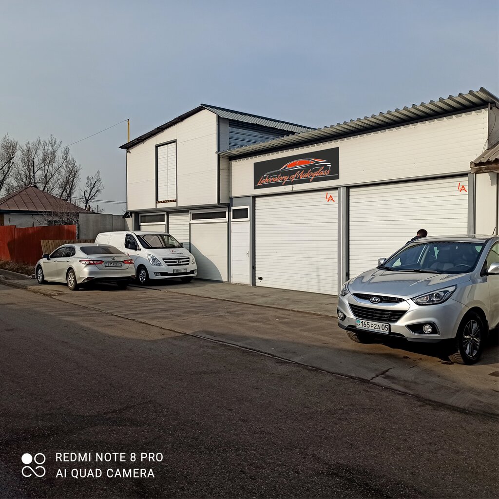 Otomobil camları Auto Glass Laboratory, Almatı, foto
