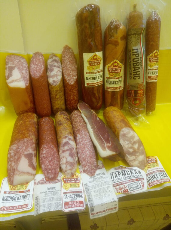 Kasap, şarküteri Белорусские колбасы от Зорьки и Борьки, Moskova ve Moskovskaya oblastı, foto