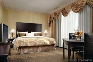Border Inn & Suites (Alberta, Lloydminster), otel  Lloydminster'dan