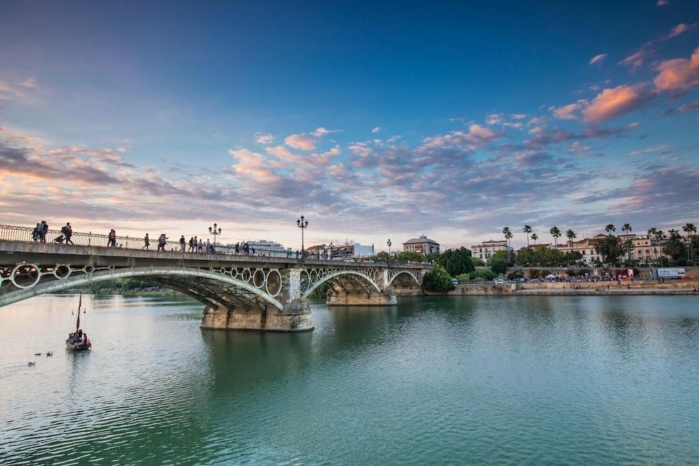 Otel Bonito Piso Junto Al Rio, Sevilla, foto