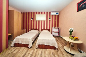 Lilia (Равелинный переулок No:5), otel  Sevastopol'dan