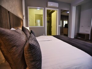 Rise Hotel (Larnaca District, Verki, Kimonos), otel  Larnaka'dan