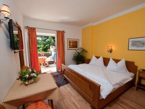 Hotel Oremushof (Carinthia, Villach-Land, Kranzlhofenstraße, 1), otel  Karintiya'dan