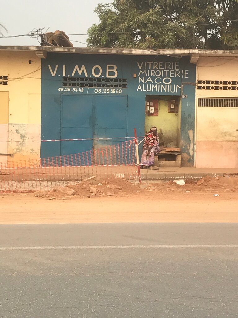 ATM'ler V. I. M. O. B, Bouake, foto