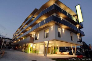 Harry’s home Hart bei Graz hotel & apartments (Pachern-Hauptstraße No:95, Graz), otel  Steiermark'tan