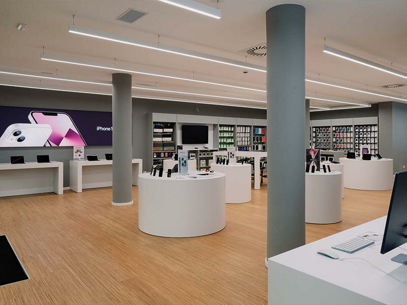 Telekomünikasyon ekipmanları C&c Pordenone - Apple Premium Reseller, Pordenone, foto
