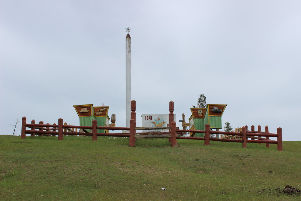Anıt, heykel Воинам-землякам, погибшим в годы Великой Отечественной войны, Saha Cumhuriyeti (Yakutistan), foto