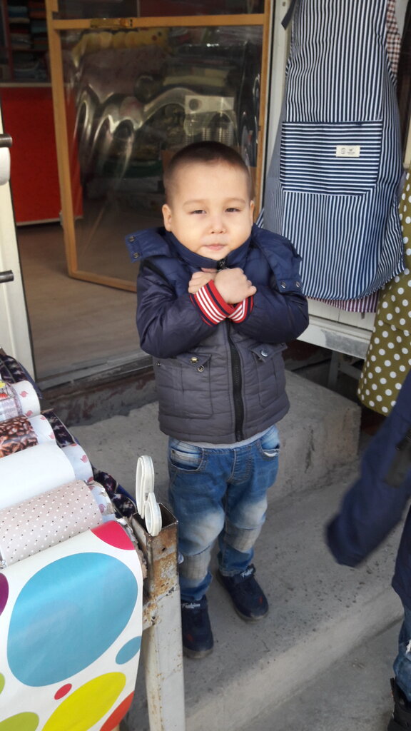 Giyim pazarı Clothing market, Kapşağay (Kapçagay), foto