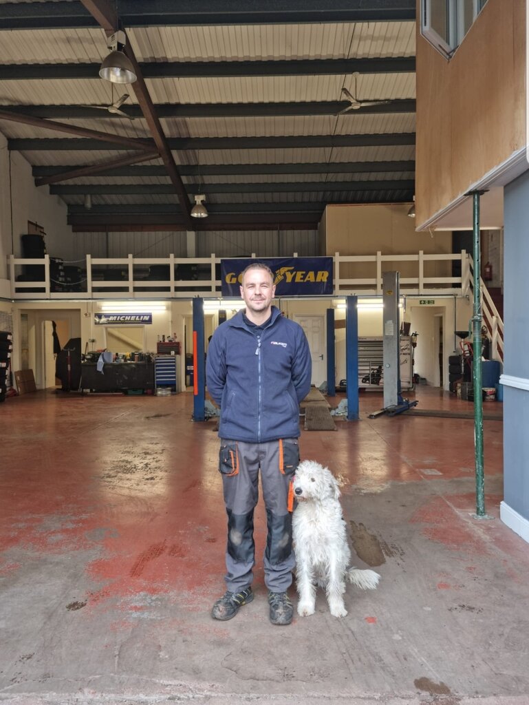 Otomobil ekspertizi Mid Devon Tyres & Servicing Exmouth, , foto