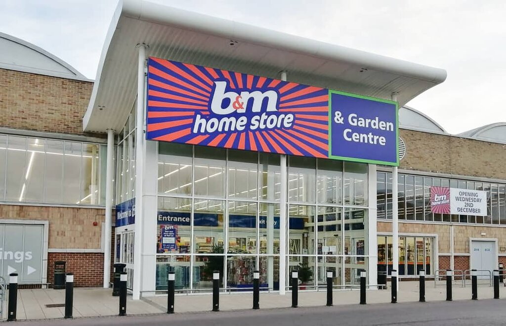 Şans oyunları B&m Home Store with Garden Centre, Bournemouth, foto
