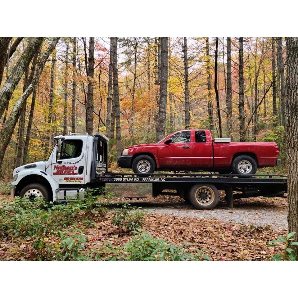 Çekici hizmeti Nathan's Body Shop & Wrecker Service, Inc, Kuzey Carolina Eyaleti, foto