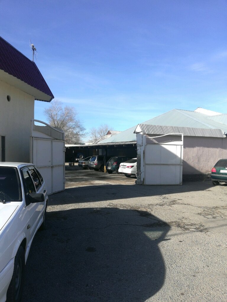Otoparklar Parking Lot, Taraz, foto