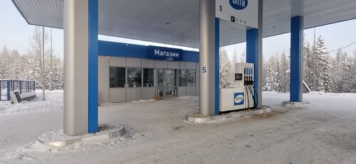 Benzin istasyonu ОПТИ, Tommot, foto