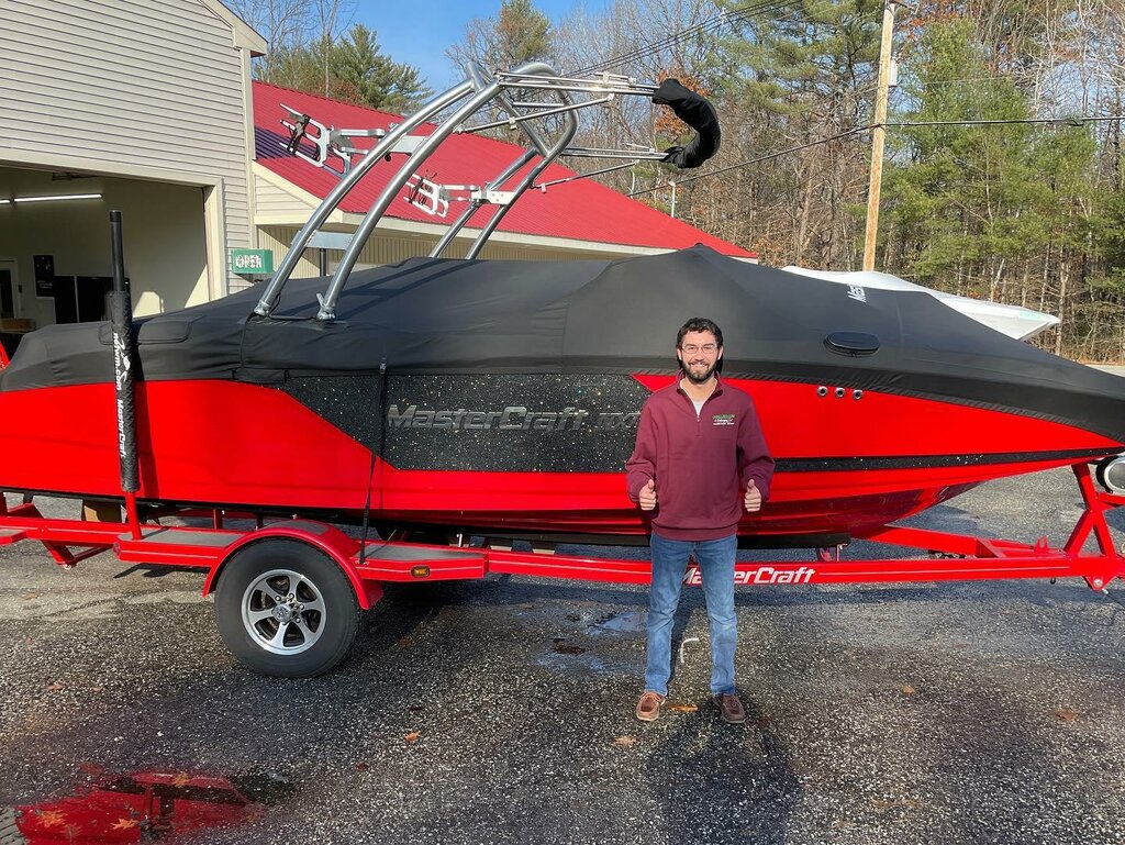Tekne, kayık, yat New England Watersports, Massachusetts, foto
