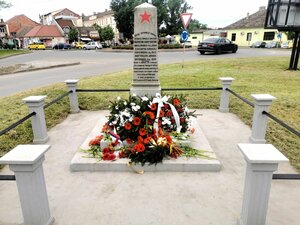 Memorial plaque, foundation stone (Autonomous Province of Vojvodina, Južnobanatski upravni okrug, grad Pančevo, Pancevo, ulitsa Lva Tolstogo), anıt levhası, anıt taş  Pancevo'dan
