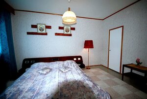 Jämsän Gasthaus (Keski-Suomi, Jämsä, Asemakatu, 2), otel  Jamsa'dan