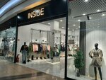 Inside (Евпаторийское шоссе No:8), giyim mağazası  Simferopol'dan (Akmescit'ten)