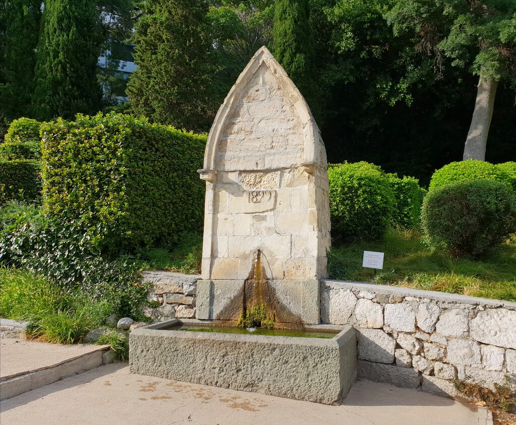 Çeşme Фонтан 1829, Alupka, foto