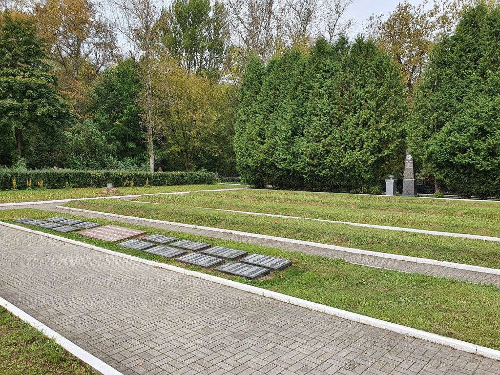 Anıt, heykel Воинское захоронение № 3, Podolsk, foto