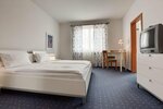 Hotel Zum Hirsch (Baden-Württemberg, Waldshut, Schaffhauser Straße, 64), otel  Baden‑Wurttemberg'den