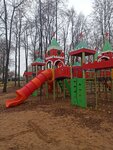 Playground (Yaroslavl Region, Rostov Velikiy, Komsomolskii Park), oyun alanı  Rostov'dan